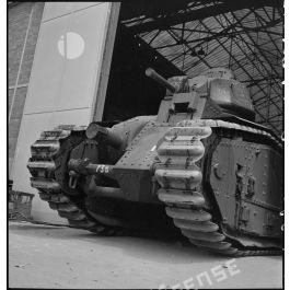 ImagesDéfense - Plan moyen de trois quarts avant du char B1 bis numéro ...