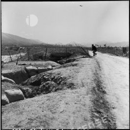 ImagesDéfense - Les fortifications et tranchées de part et d'autre de ...