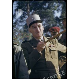 ImagesDéfense - Le général Navarre, commandant en chef en Indochine ...