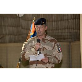 ImagesDéfense - Discours du colonel François-Xavier Hélias lors d'une ...