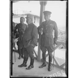 ImagesDéfense - Izvor. Au QG du général Gérôme. Le générale Milne ...