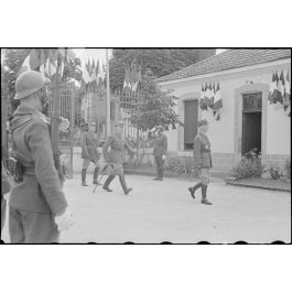 ImagesDéfense - Le général d'armée Charles Huntziger arrive dans l ...