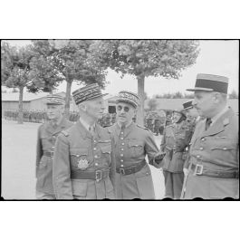 ImagesDéfense - Le général d'armée Charles Huntziger et le chef de ...