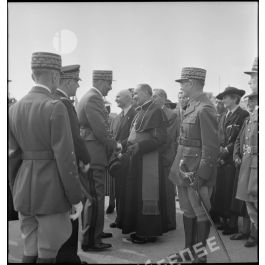 ImagesDéfense - Le général d'armée Henri Dentz et les autorités civiles ...