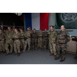 ImagesDéfense - Le colonel Olivier Waché et le lieutenant-colonel ...