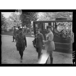 ImagesDéfense - Neuilly-sur-Seine. Hôpital américain. Monsieur Justin ...