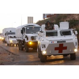 ImagesDéfense - Colonne composée d'un VAB SAN (véhicule de l'avant ...