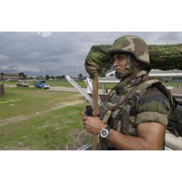 ImagesDéfense - Exercice de renforcement de la protection sur le camp ...