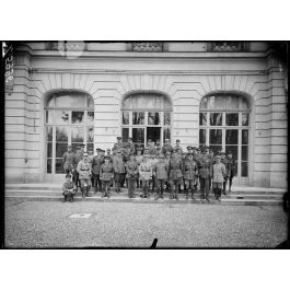 ImagesDéfense - Versailles. Trianon Palace. Conseil supérieur de guerre ...