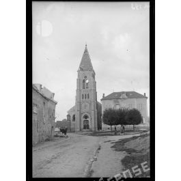 ImagesDéfense - Extérieur et intérieur de l'église de Barcy. [légende d ...