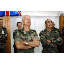 ImagesDéfense - Discours du général Valentin en tournée d'adieux aux ...