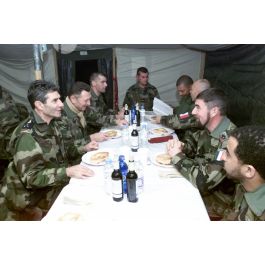 ImagesDéfense - Repas du nouvel an 2002 à la table du général de ...