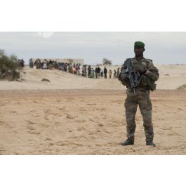 ImagesDéfense - Un légionnaire du 2e régiment étranger parachutiste (2e ...
