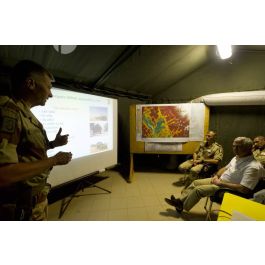 ImagesDéfense - Le colonel Denis Mistral, chef adjoint de la brigade ...
