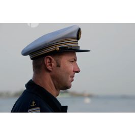 ImagesDéfense - Portrait du capitaine de frégate Luc Savoyant ...