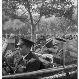 ImagesDéfense - Le général d'armée Charles Huntziger et le préfet André ...
