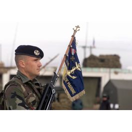 ImagesDéfense - Portrait du porte-fanion du 21e RIMa (régiment d ...