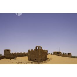 ImagesDéfense - Bastion principal du fort de Madama, au Niger.