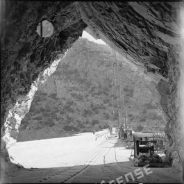 ImagesDéfense - Vue du barrage d'Oued Fodda depuis un tunnel creusé ...