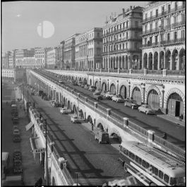 ImagesDéfense - Vue du front de mer d'Alger.
