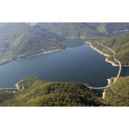 ImagesDéfense - Vue aérienne du Kosovo : lac de Gazivode et pont ...