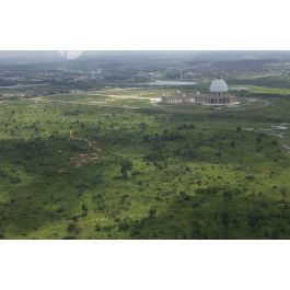 ImagesDéfense - Vue aérienne de la basilique de Yamoussoukro et de son ...