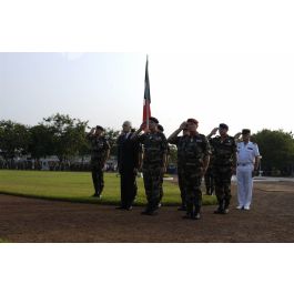 ImagesDéfense - Prise d'armes sur la place d'armes du 43e BIMa ...