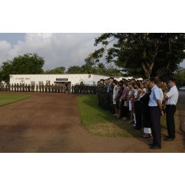 ImagesDéfense - Prise d'armes sur la place d'armes du 43e BIMa ...