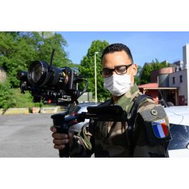 ImagesDéfense - Portrait du second-maître Jonathan, caméraman à l'ECPAD ...