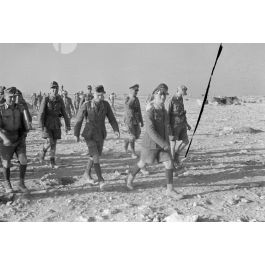 ImagesDéfense - Le général Erwin Rommel continue sa visite accompagné ...