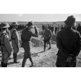 ImagesDéfense - Le général (Generalmajor) Alfred Gause vient de ...