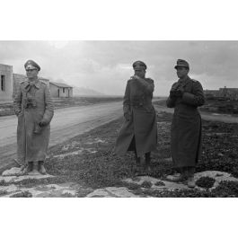 ImagesDéfense - Le général (General der Panzertruppe) Erwin Rommel et ...