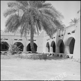 ImagesDéfense - Vue sur la cour intérieure du Fort d'Abzac à Ghadamès.
