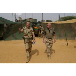 ImagesDéfense - Le colonel Stéphane Richou du 5e régiment d ...