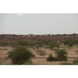 ImagesDéfense - Vue du campement de l'armée française sur la plateforme ...