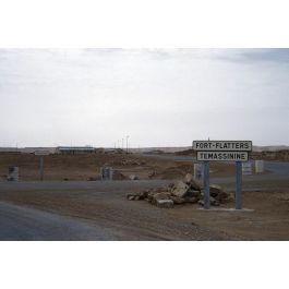 ImagesDéfense - Arrivée à Fort Flatters. [légende d'origine]