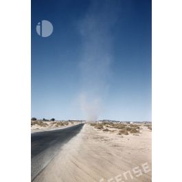 ImagesDéfense - Tourbillon, route vers ln Ekker. [légende d'origine]