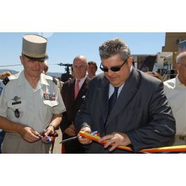 ImagesDéfense - Lors de l'inauguration du meeting aérien de l'ALAT au ...