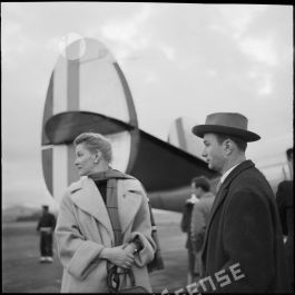 ImagesDéfense - Danièle Dupré et Fernand Raynaud sur le terrain d ...