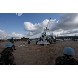 ImagesDéfense - Déploiement d'un canon d'artillerie de 155 mm Caesar ...
