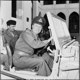 ImagesDéfense - Le général britannique Sir Hugh Stockwell ...