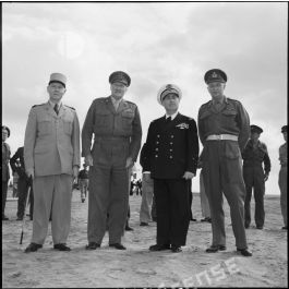 ImagesDéfense - Le général Beaufre, le général Keightley, le vice ...