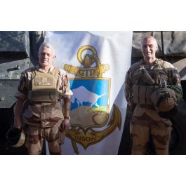 ImagesDéfense - Le général de division Marc Conruyt pose devant l ...