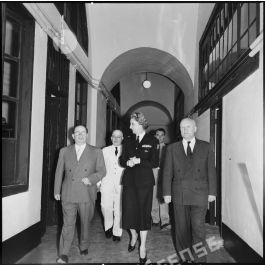 ImagesDéfense - Visite de la comtesse du Luart au centre militaire de ...