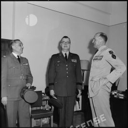 ImagesDéfense - Le général de corps d'armée Jacques Allard, commandant ...