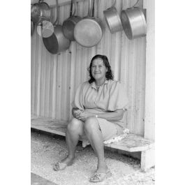 ImagesDéfense - Portrait d'une civile, dite Mamy, vivant sur l'atoll de ...