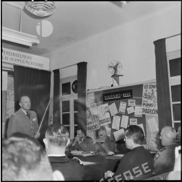 ImagesDéfense - Conférence de presse du général de corps d'armée ...