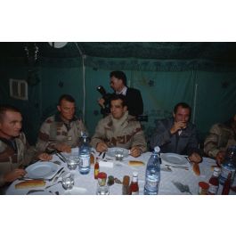 ImagesDéfense - Le réveillon de Noël avec le général de brigade Raymond ...