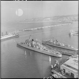 ImagesDéfense - Vue aérienne du port d'Alger.