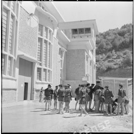 ImagesDéfense - Visite du barrage du Ghrib.